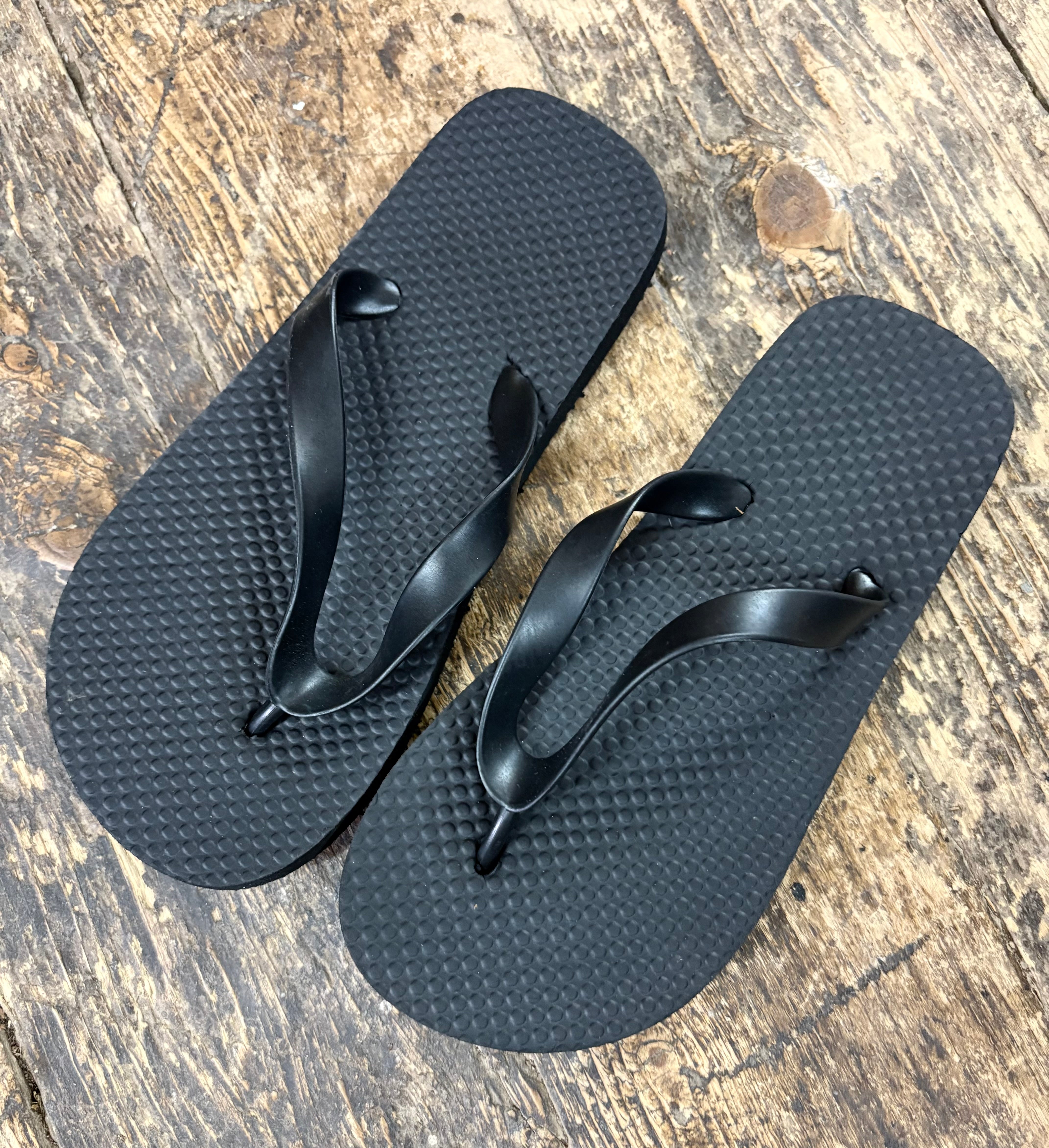 Black Flip Flops - Kids – Off The Beaten Path Saddlery
